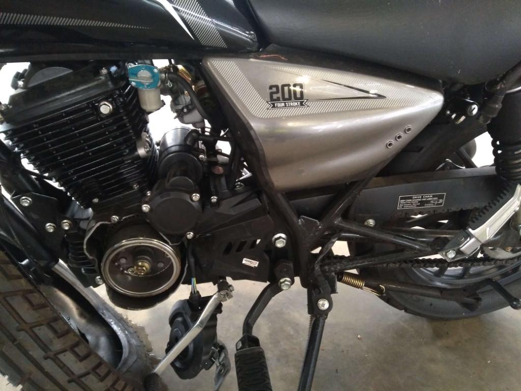 Auction Nation BIG BOY SUPERLIGHT 200 FOUR STROKE Auction Nation BIG BOY SUPERLIGHT 200 FOUR STROKE