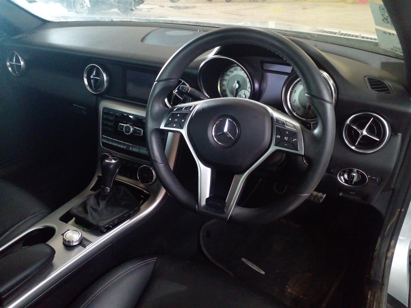 Auction Nation - MERCEDES-BENZ R 172