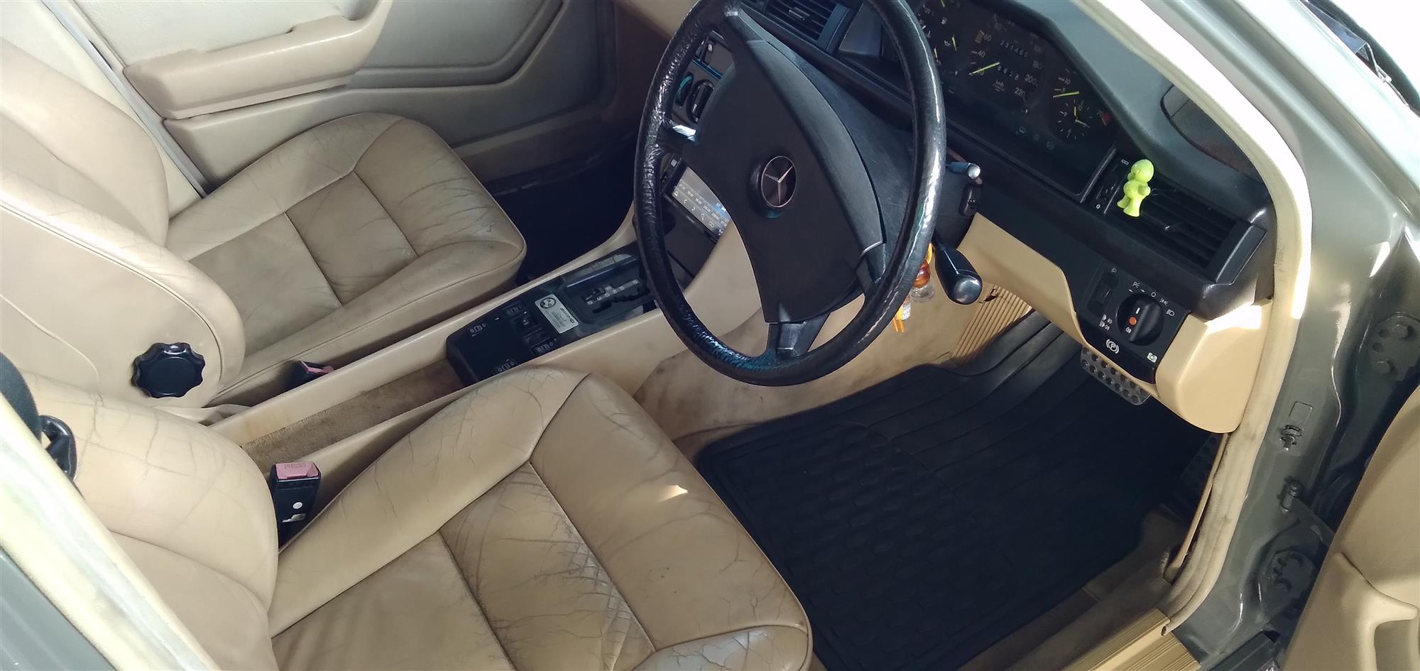 Auction Nation - MERCEDES-BENZ W124