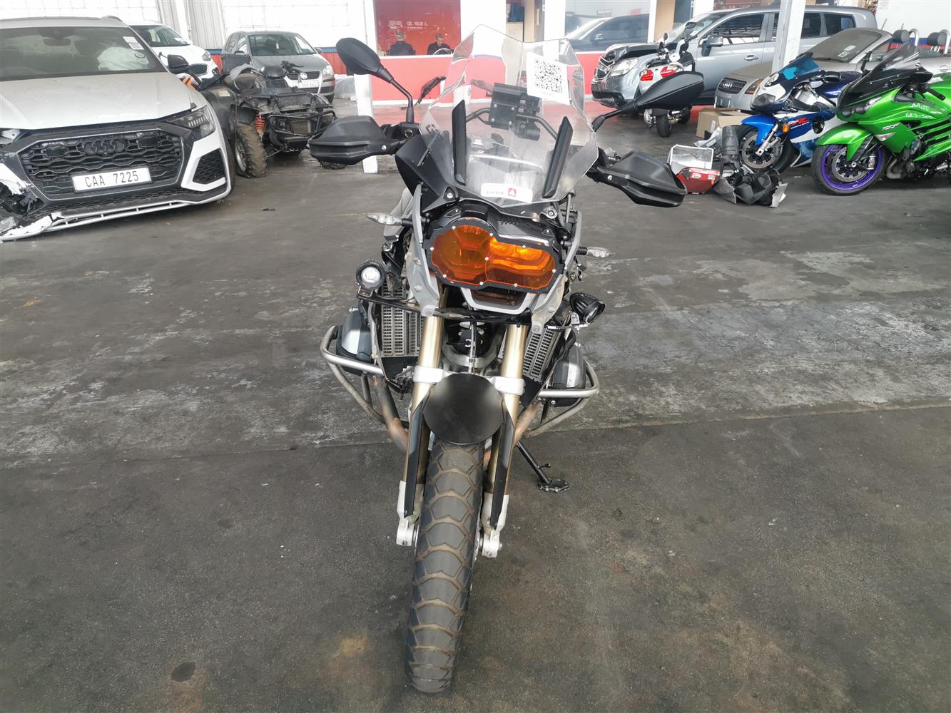 Auction Nation - BMW R12W