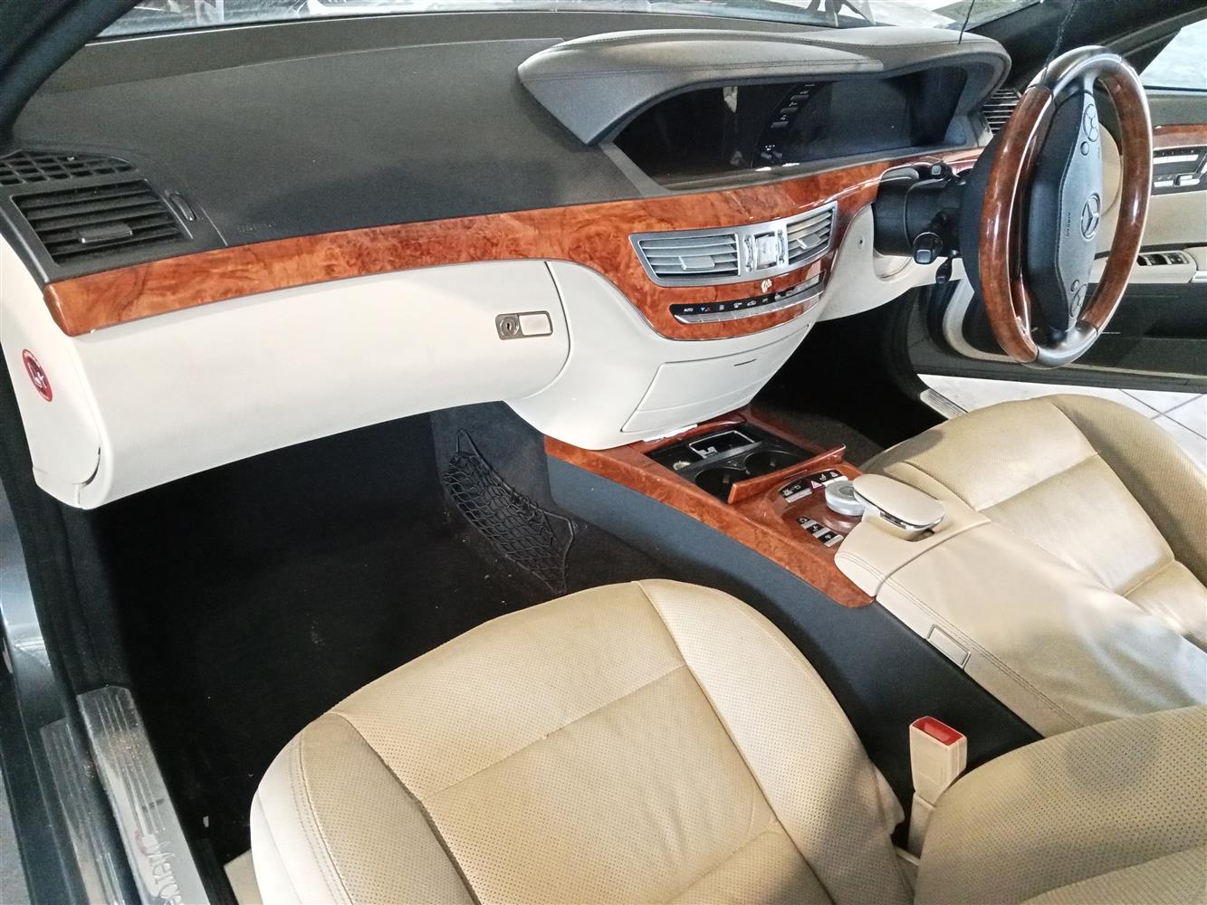 Auction Nation - MERCEDES-BENZ W221