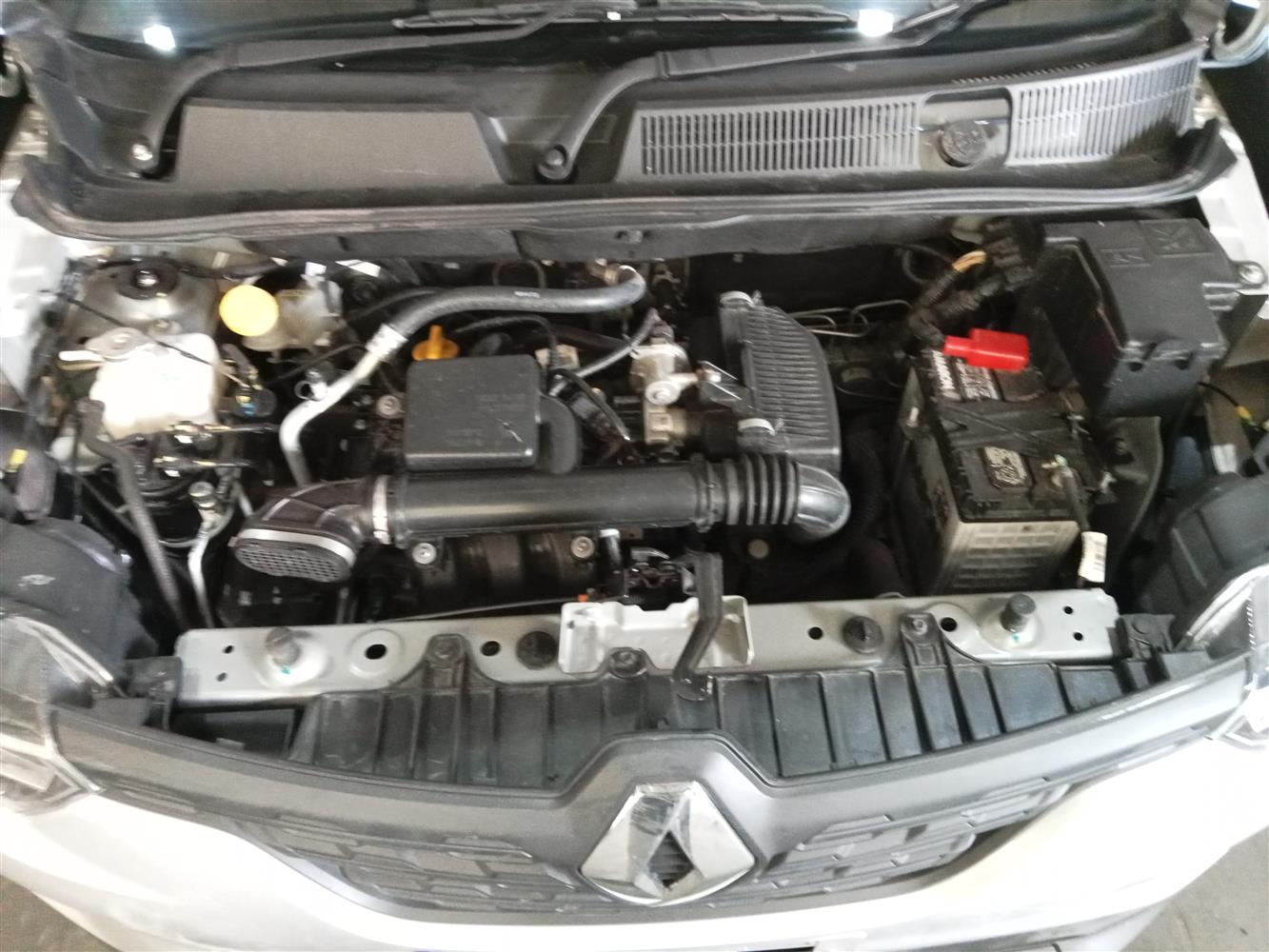 Auction Nation - RENAULT TRIBER