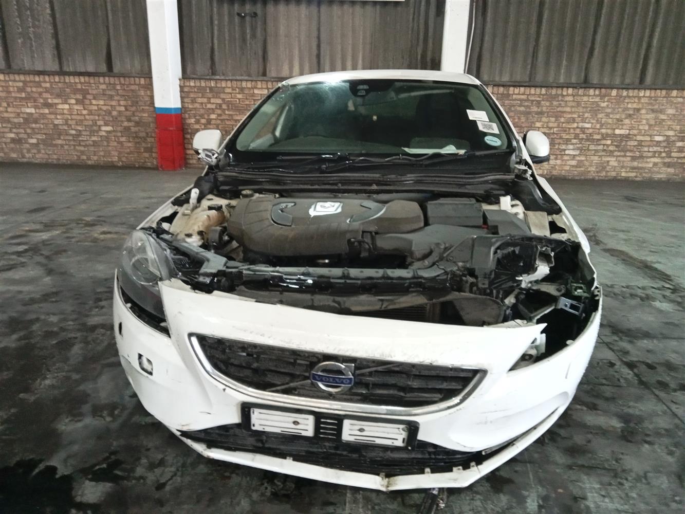 Auction Nation - VOLVO V40 D3 EXCEL GEARTRONIC