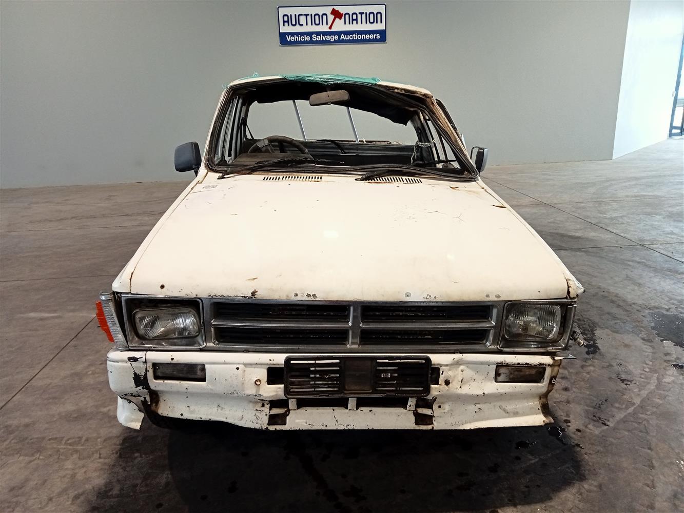 Auction Nation - TOYOTA HILUX 2200 LWB 5 spd P/U S/C