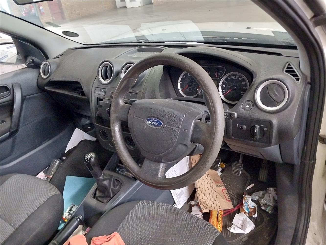 Auction Nation - FORD IKON 1.6 AMBIENTE