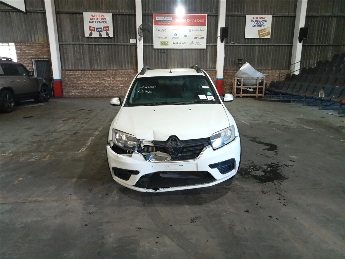 Auction Nation - RENAULT SANDERO 900T STEPWAY EXPRESSION