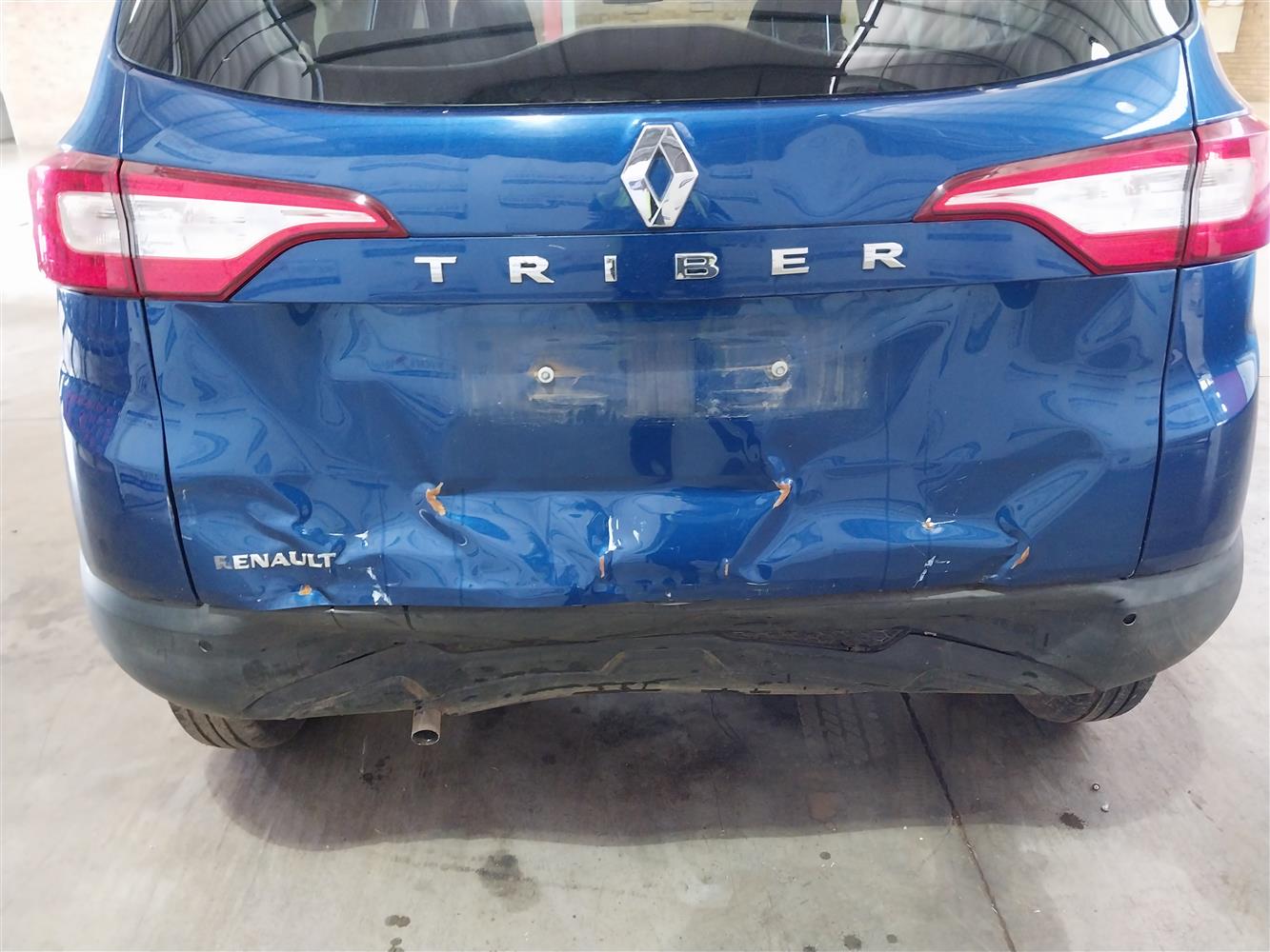 Auction Nation - RENAULT TRIBER 1.0 EXPRESSION / LIFE