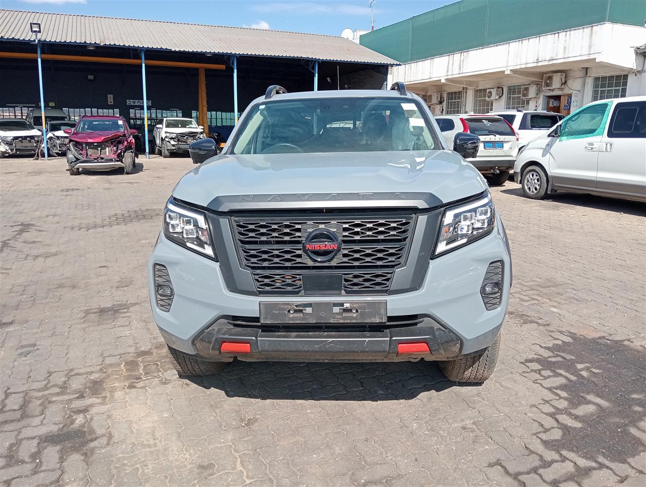 Auction Nation - NISSAN NAVARA 2.5DDTI PRO-4X 4X4 A/T D/C P/U