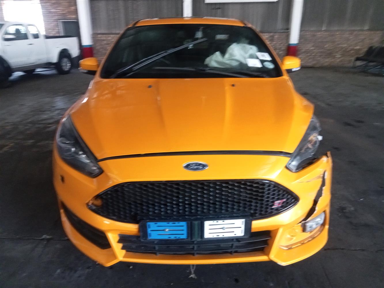 Auction Nation - FORD FOCUS