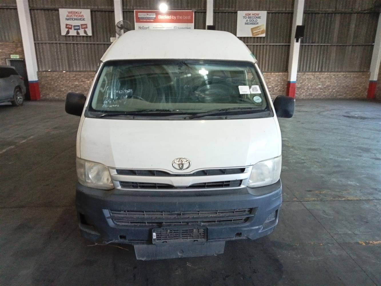 Auction Nation - TOYOTA QUANTUM 2.5 D-4D F/C P/V