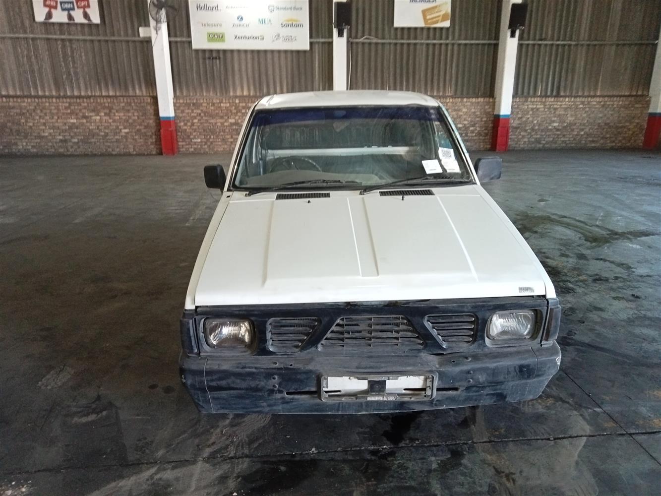 Auction Nation - NISSAN 1 TONNER