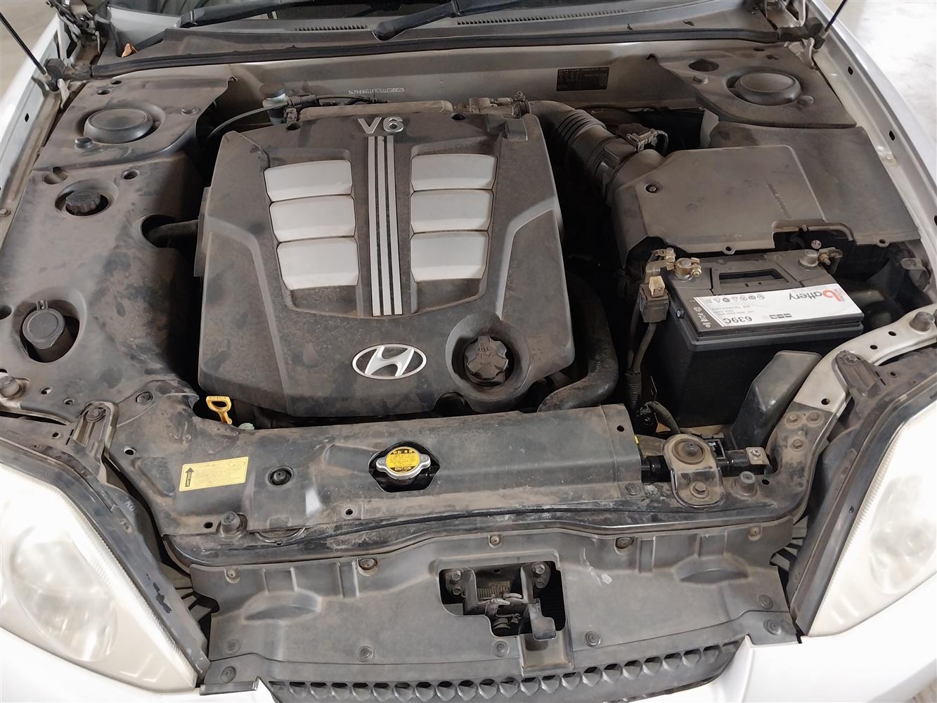 Auction Nation - HYUNDAI TIBURON 2.7 V6