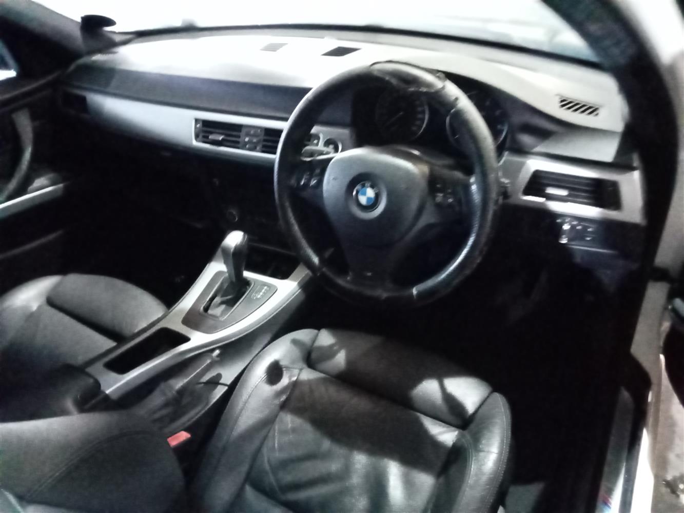 Auction Nation - BMW 320i(no computer box)