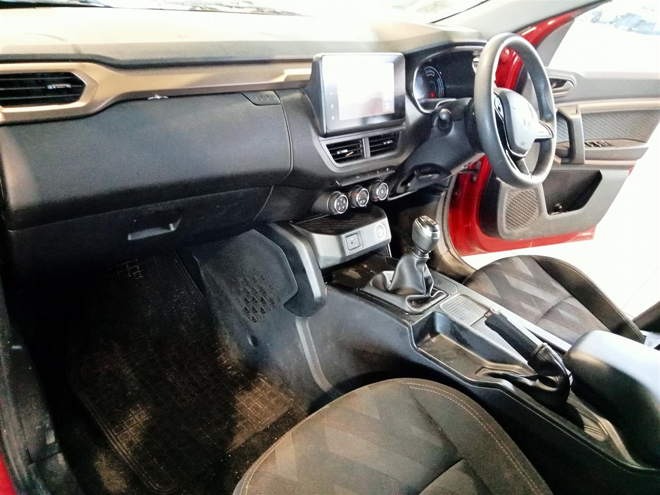 Auction Nation - RENAULT Kiger/BASE MODEL