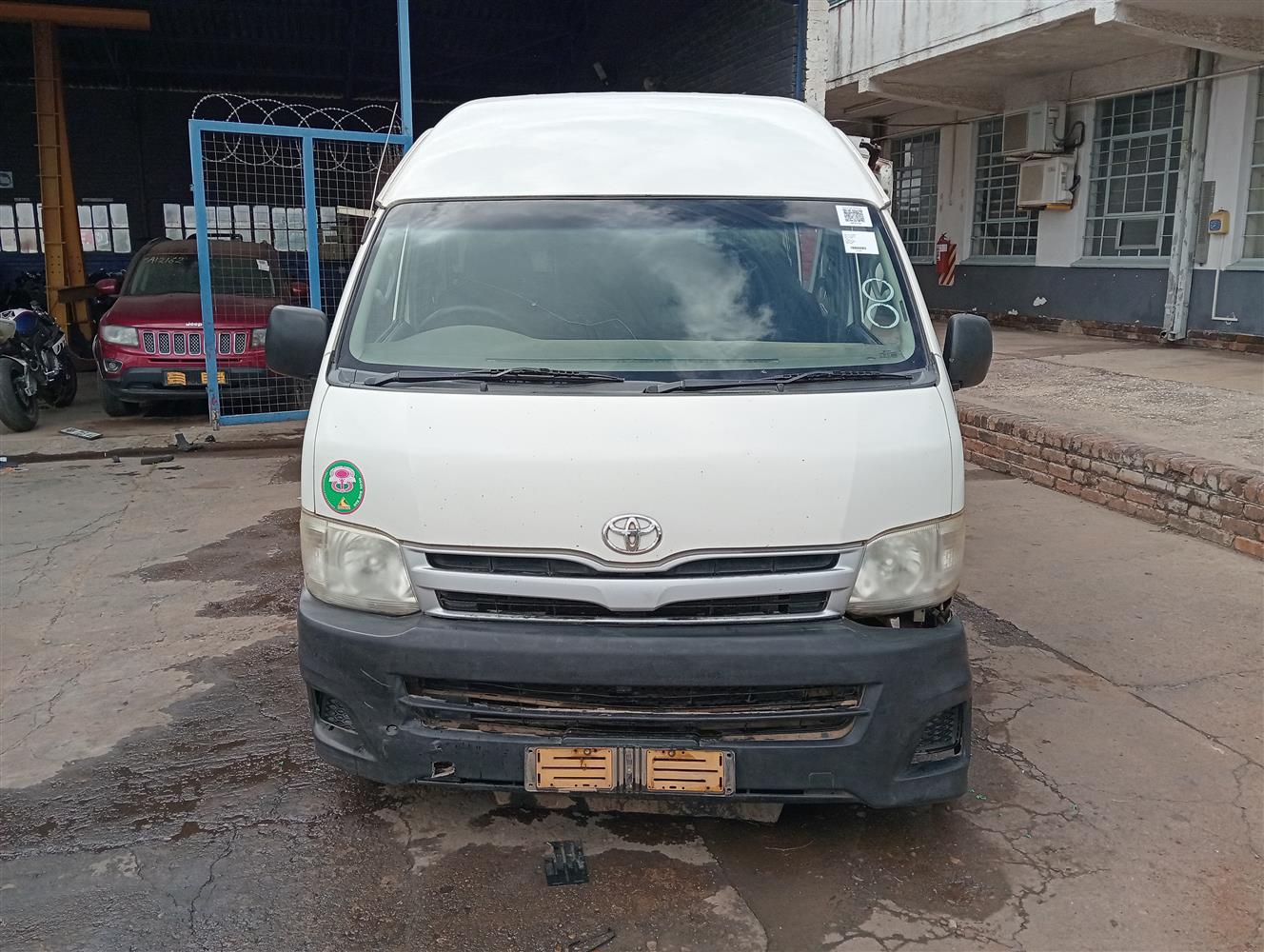 Auction Nation - TOYOTA QUANTUM