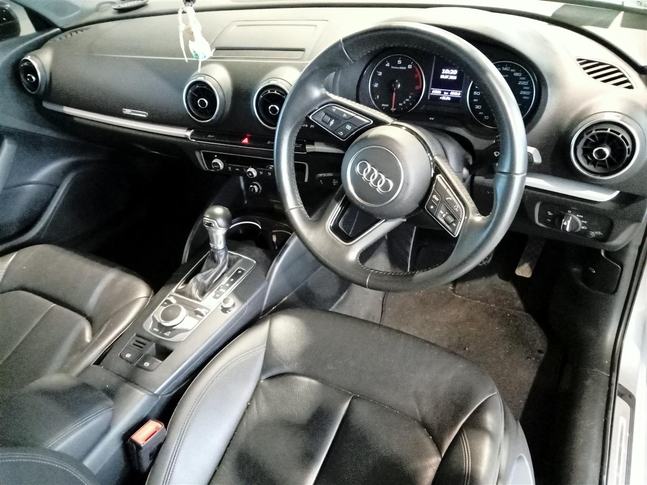 Auction Nation - AUDI AU 37X-A3