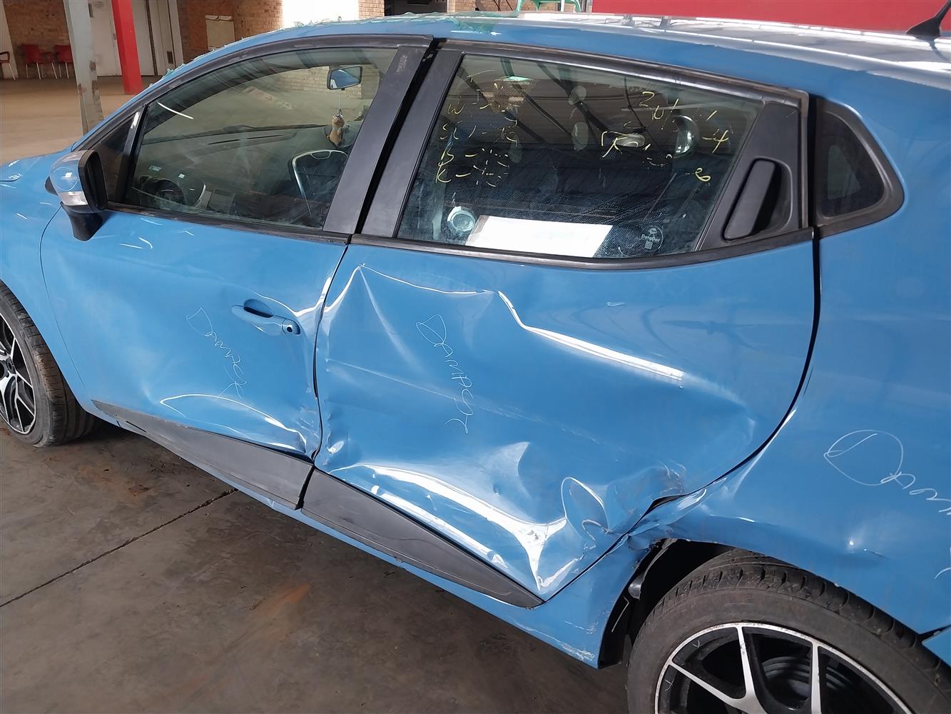 Auction Nation - RENAULT Clio IV/EXPRESSION