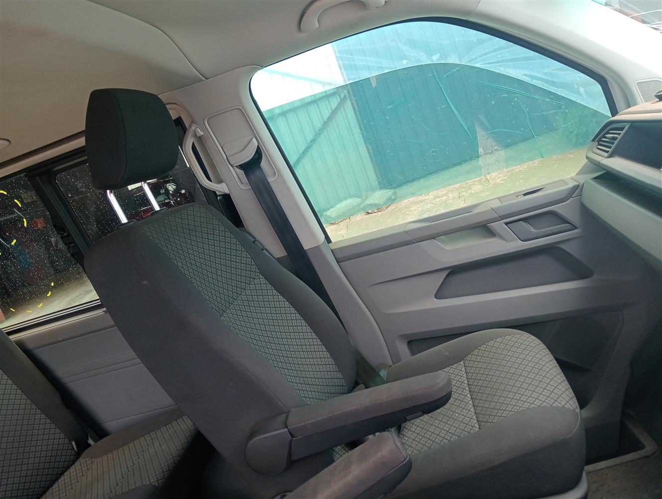 Auction Nation - VOLKSWAGEN VN - 75X - T5