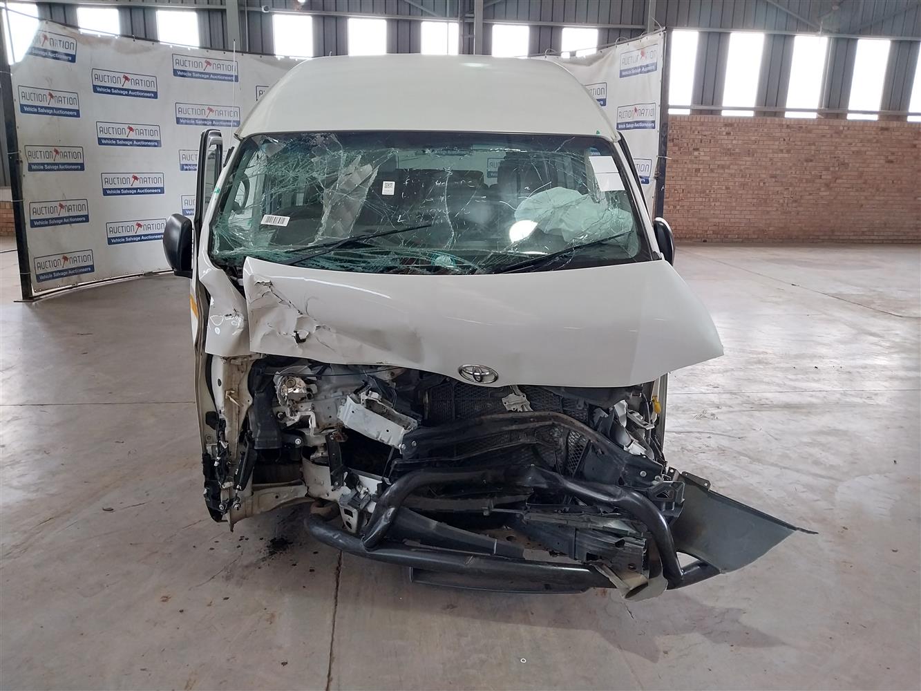 Auction Nation - TOYOTA QUANTAM