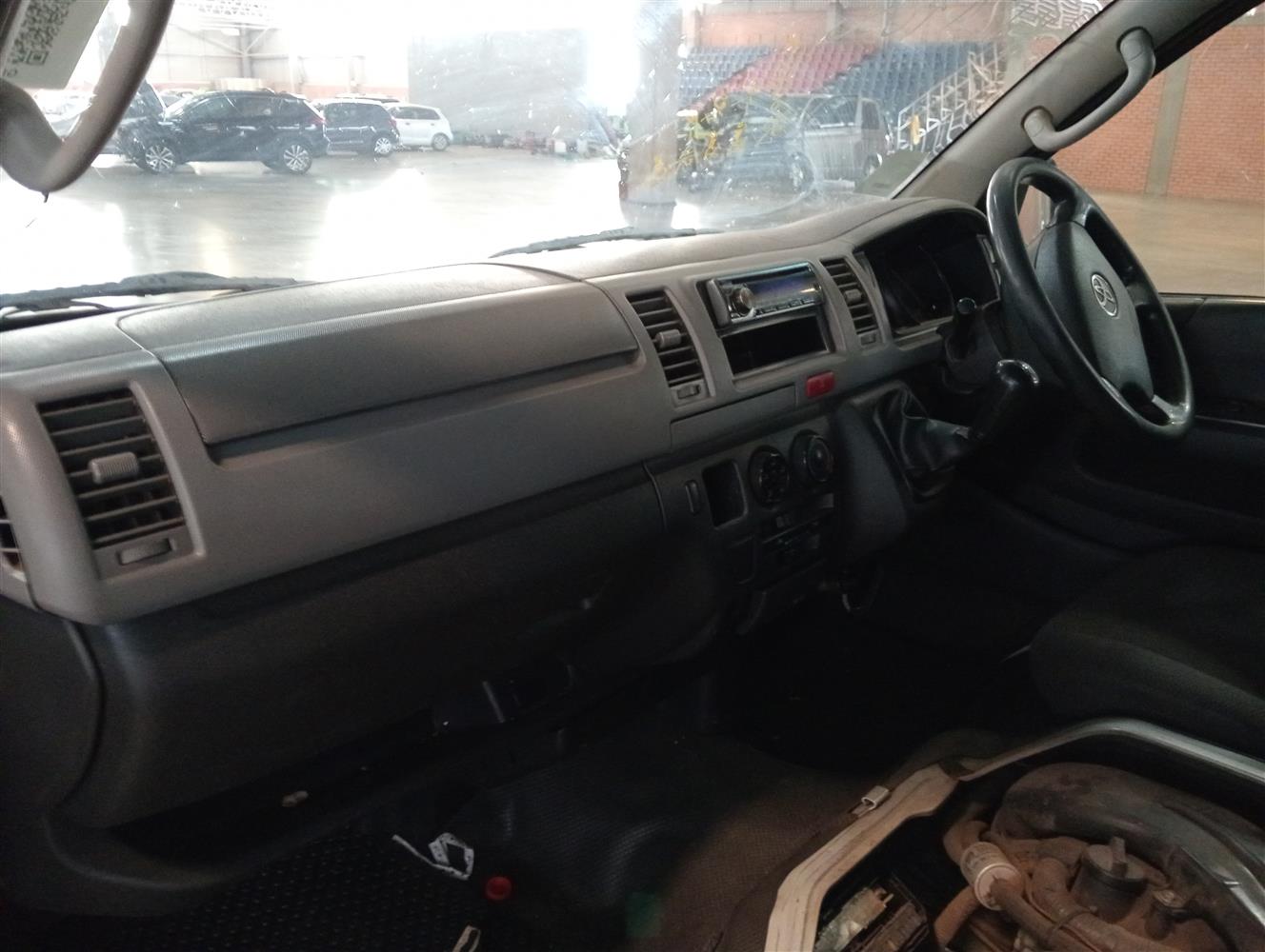 Auction Nation - TOYOTA QUANTUM 2.7 F/C P/V