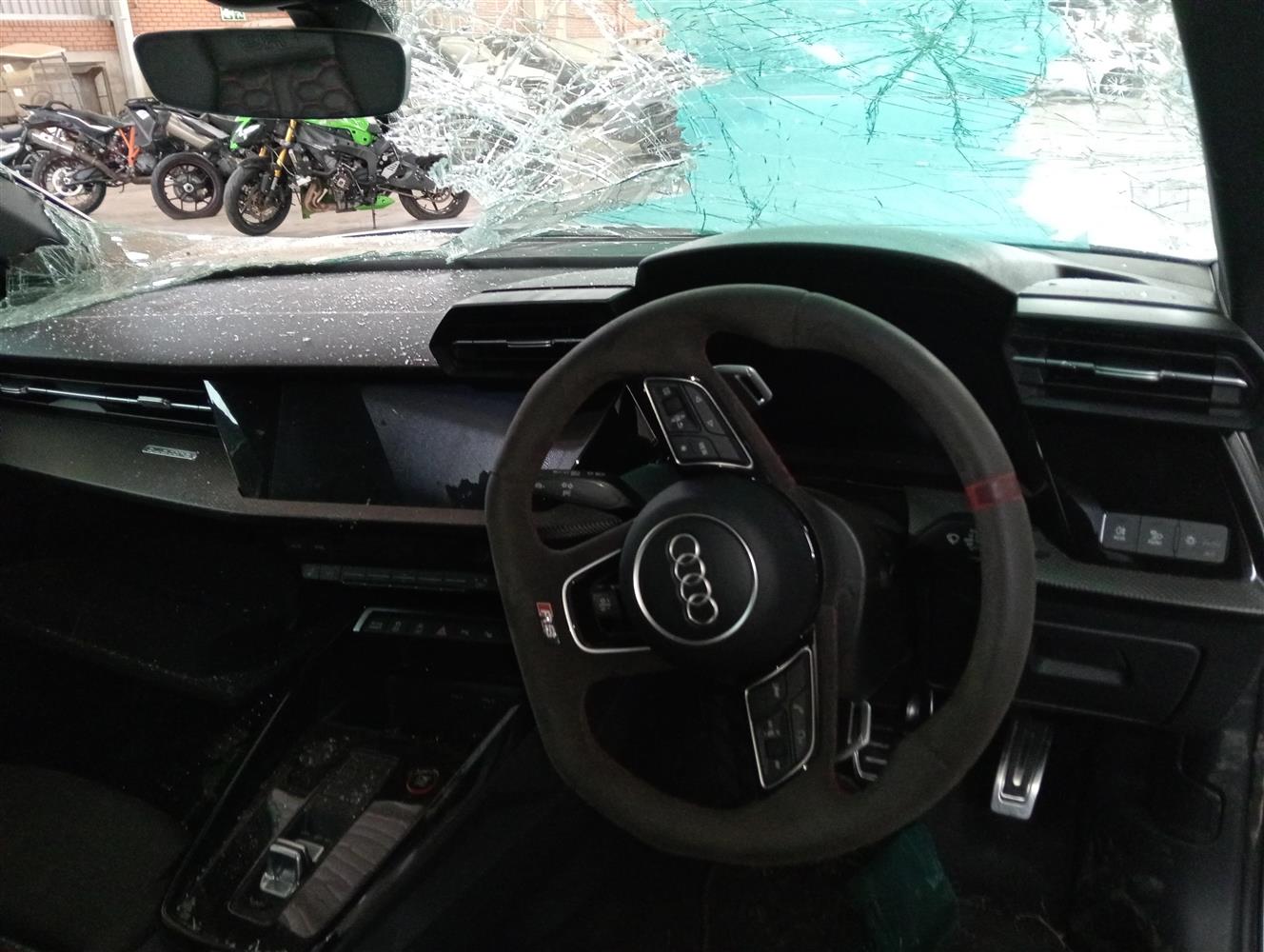 Auction Nation - AUDI AU 38X - RS3 HATCHBACK