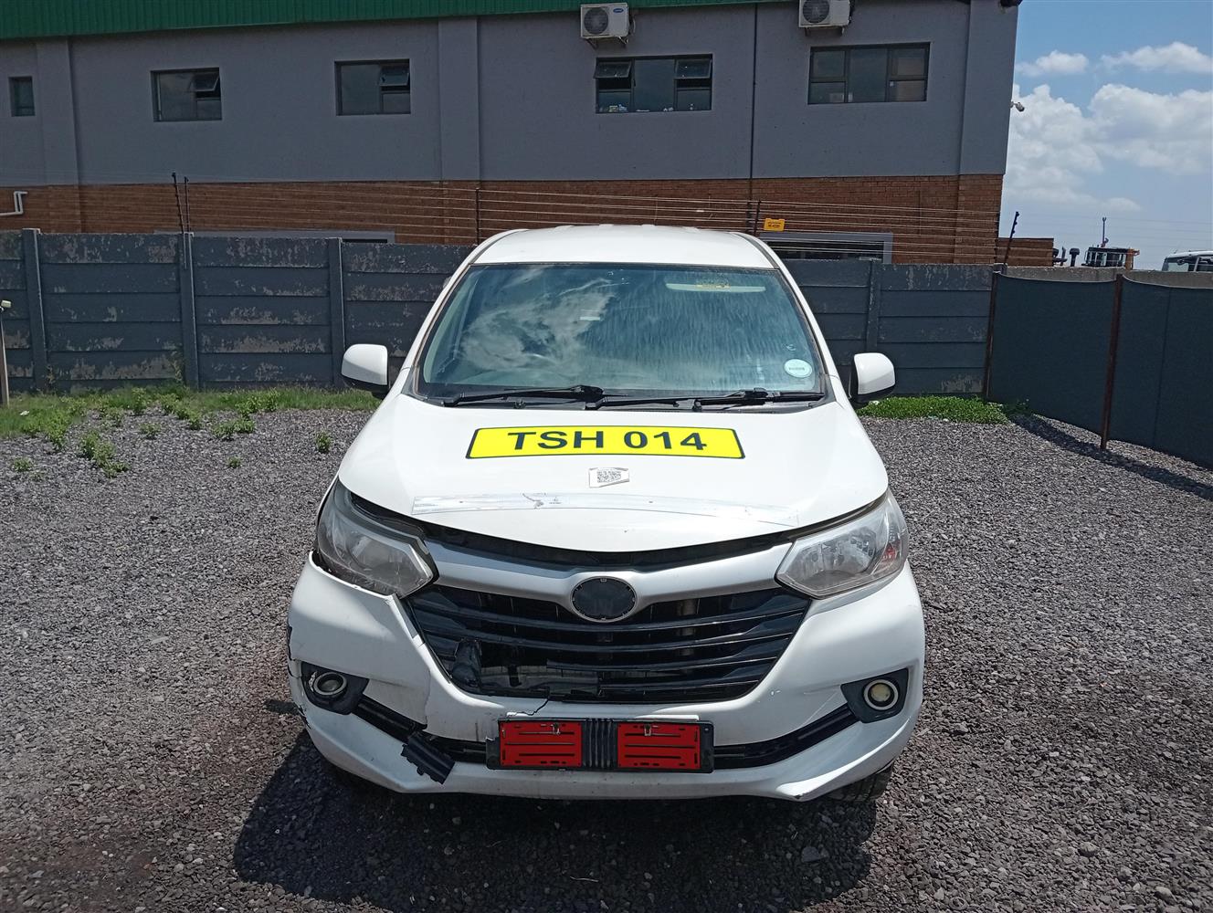 Auction Nation - TOYOTA AVANZA