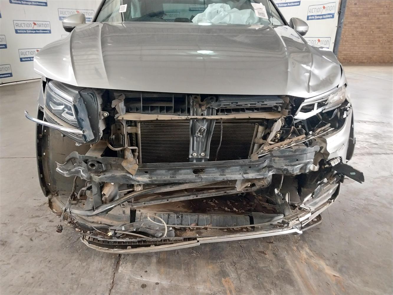 Auction Nation - VOLKSWAGEN VW 326 - TIGUAN