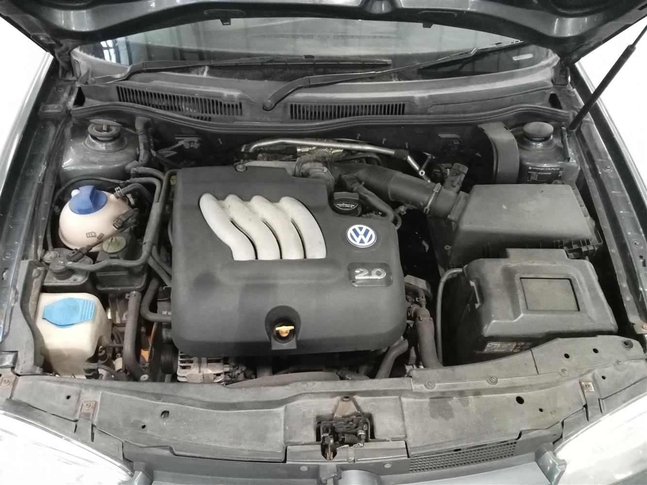 Auction Nation - VOLKSWAGEN GOLF 4 2.0 HIGHLINE