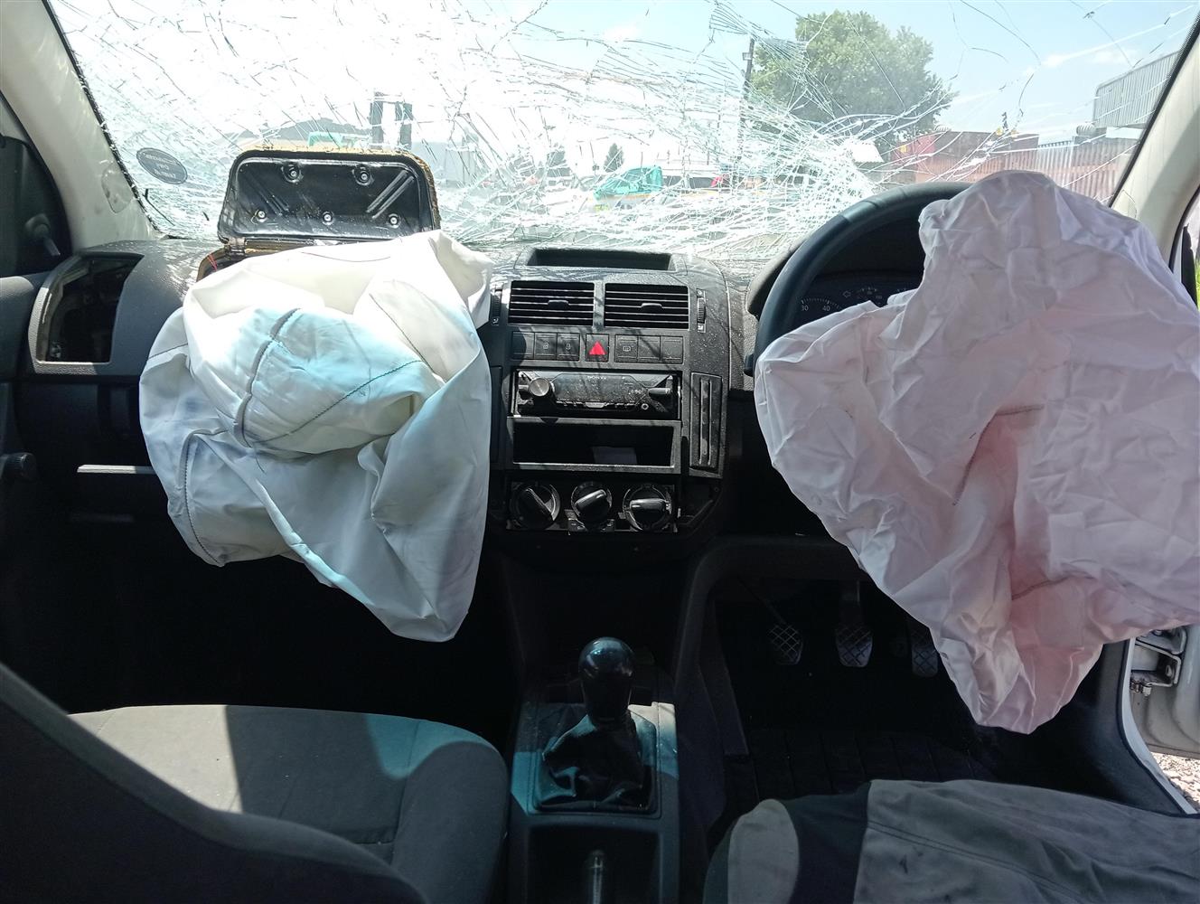 Auction Nation - VOLKSWAGEN VW 240-POLO VIVO