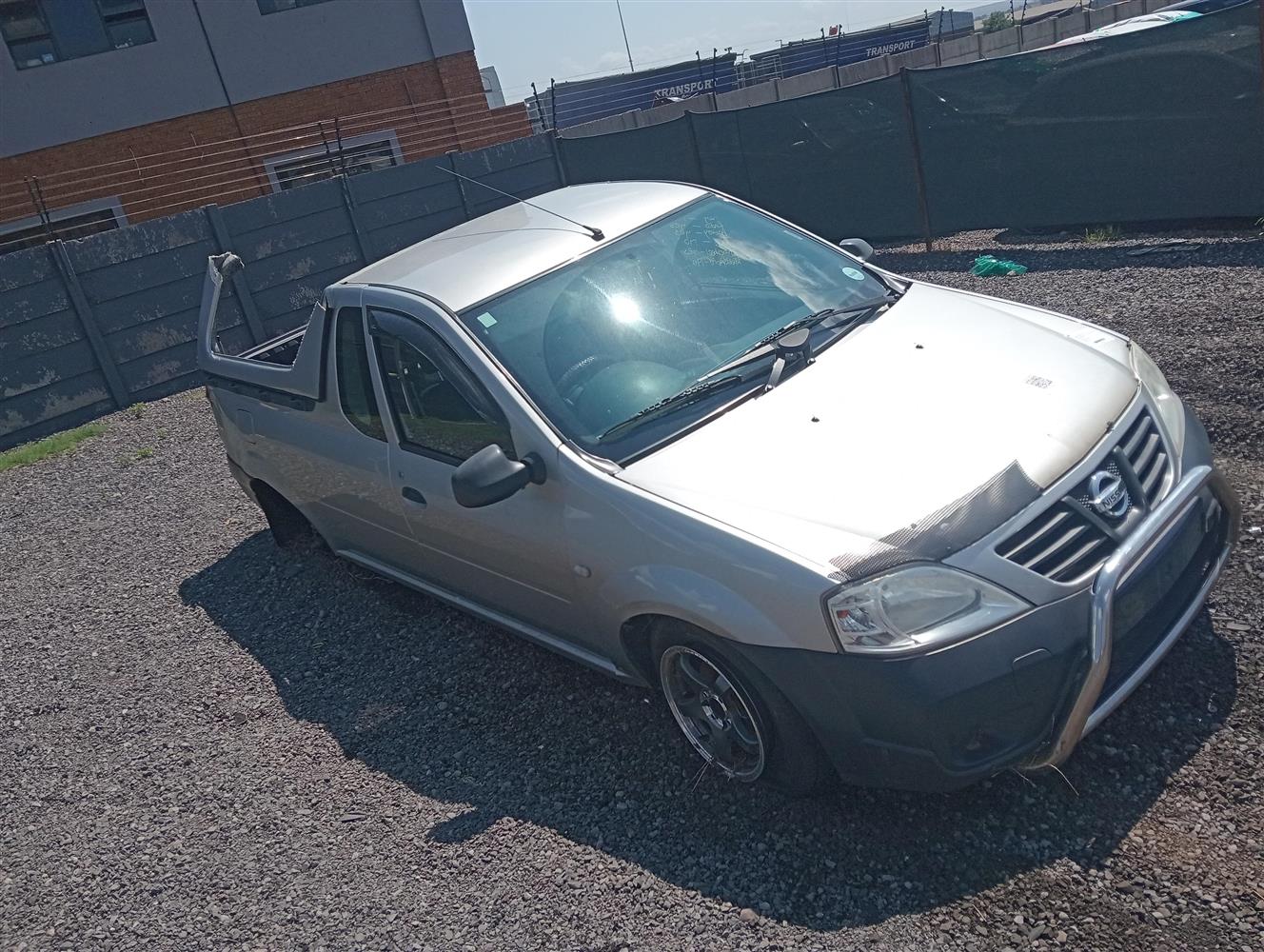 Auction Nation - NISSAN NP200