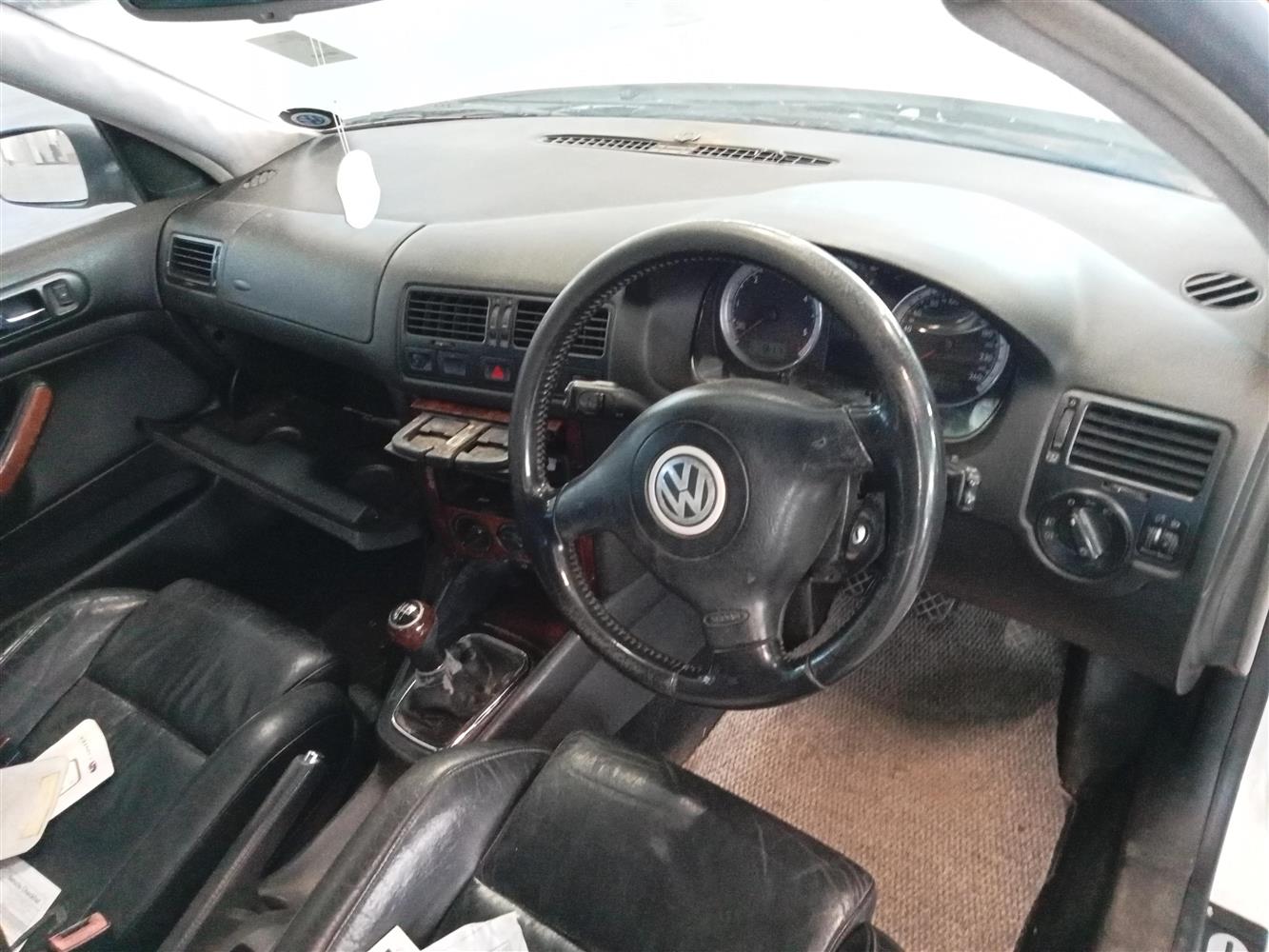 Auction Nation - VOLKSWAGEN JETTA 4 1.9 TDi HIGHLINE (91999 22006)