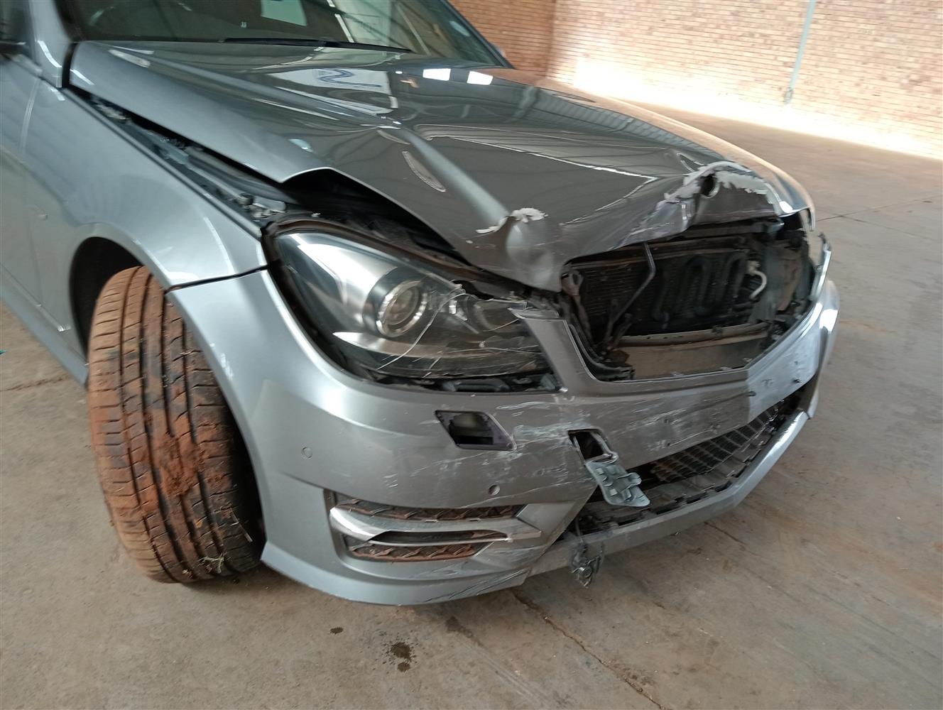 Auction Nation - MERCEDES-BENZ C300