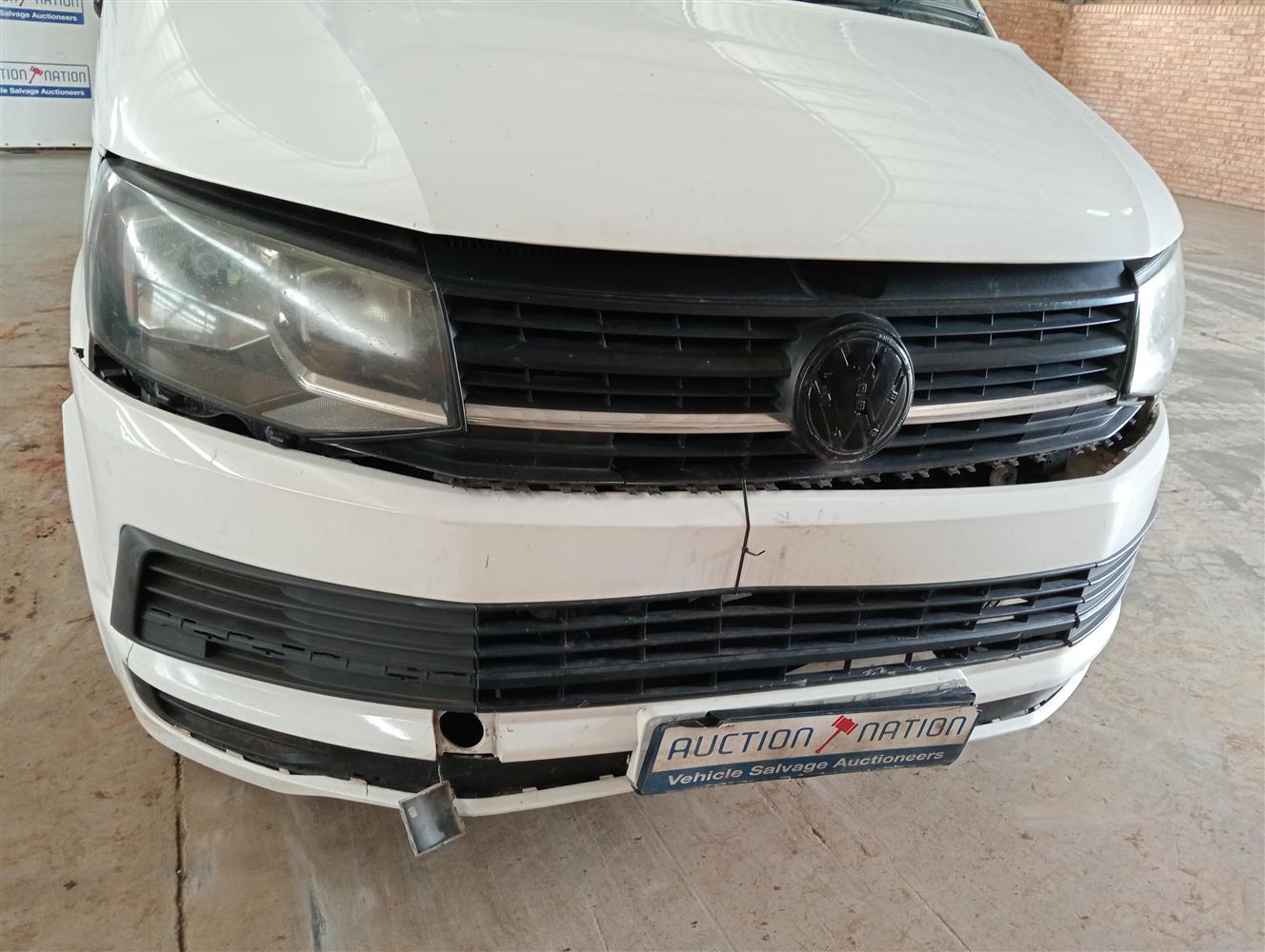 Auction Nation - VOLKSWAGEN VN 750- CREW BUS