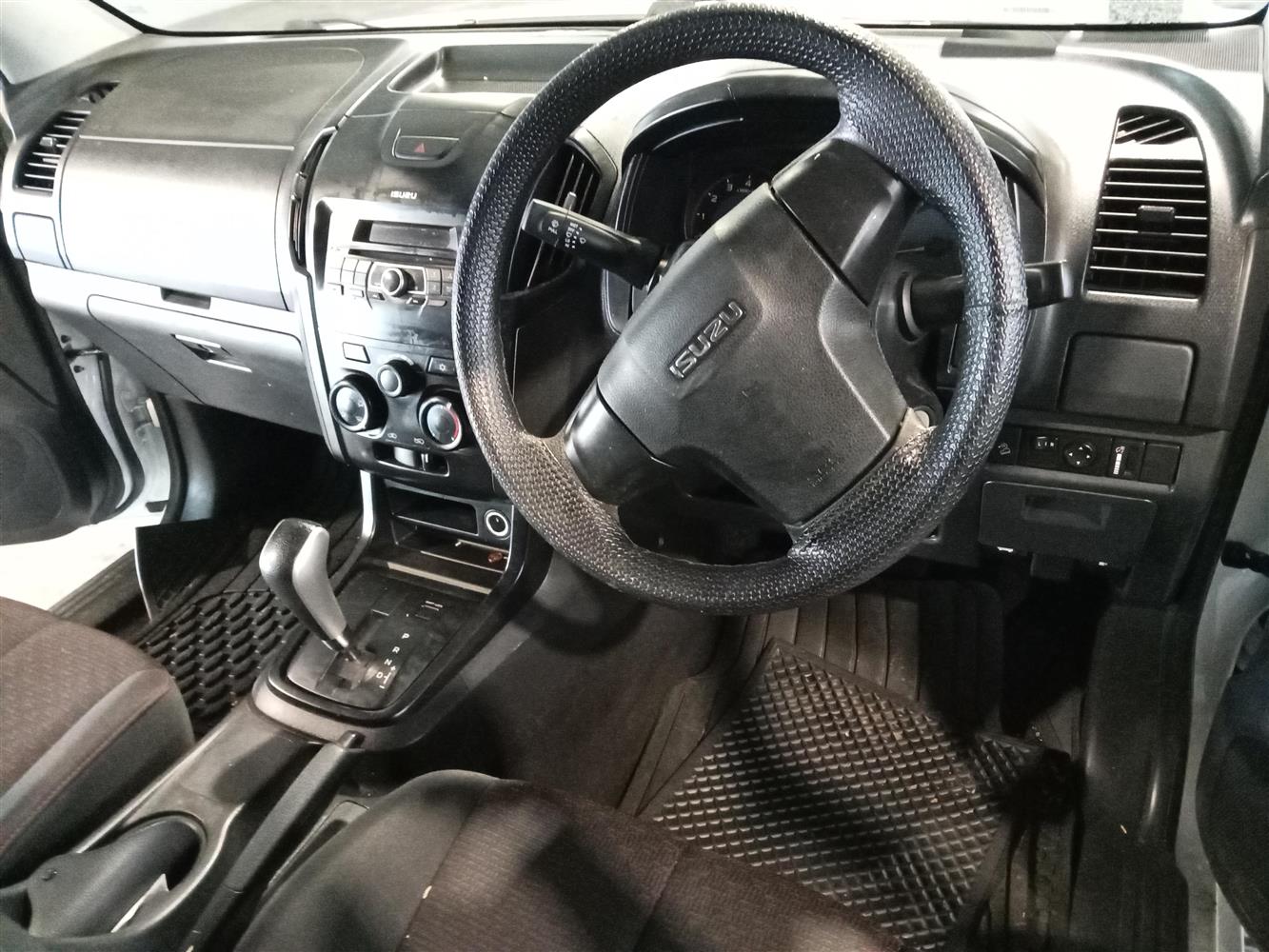Auction Nation - ISUZU D-MAX