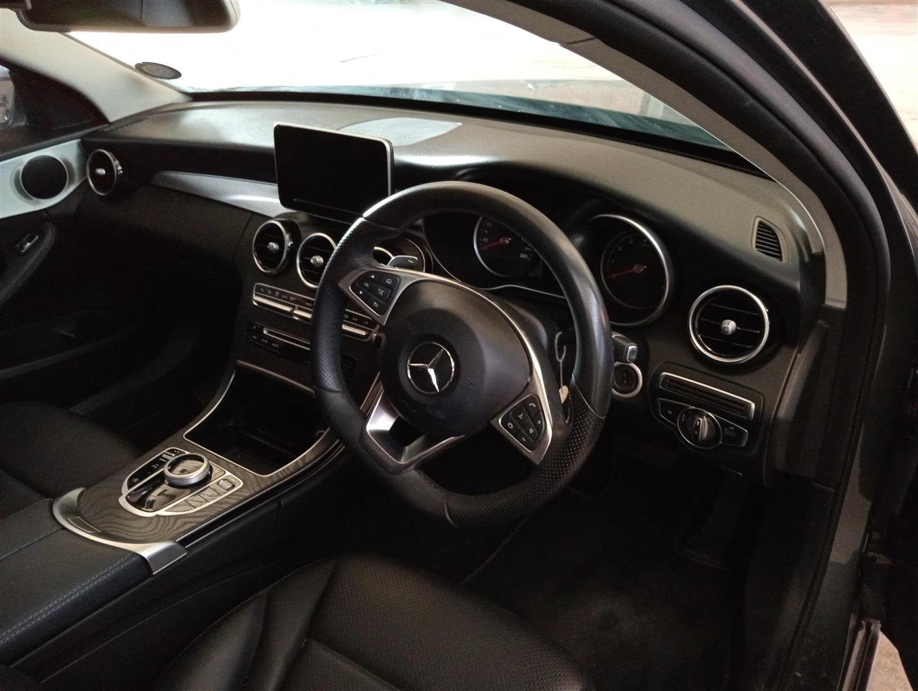 Auction Nation - MERCEDES-BENZ W 205